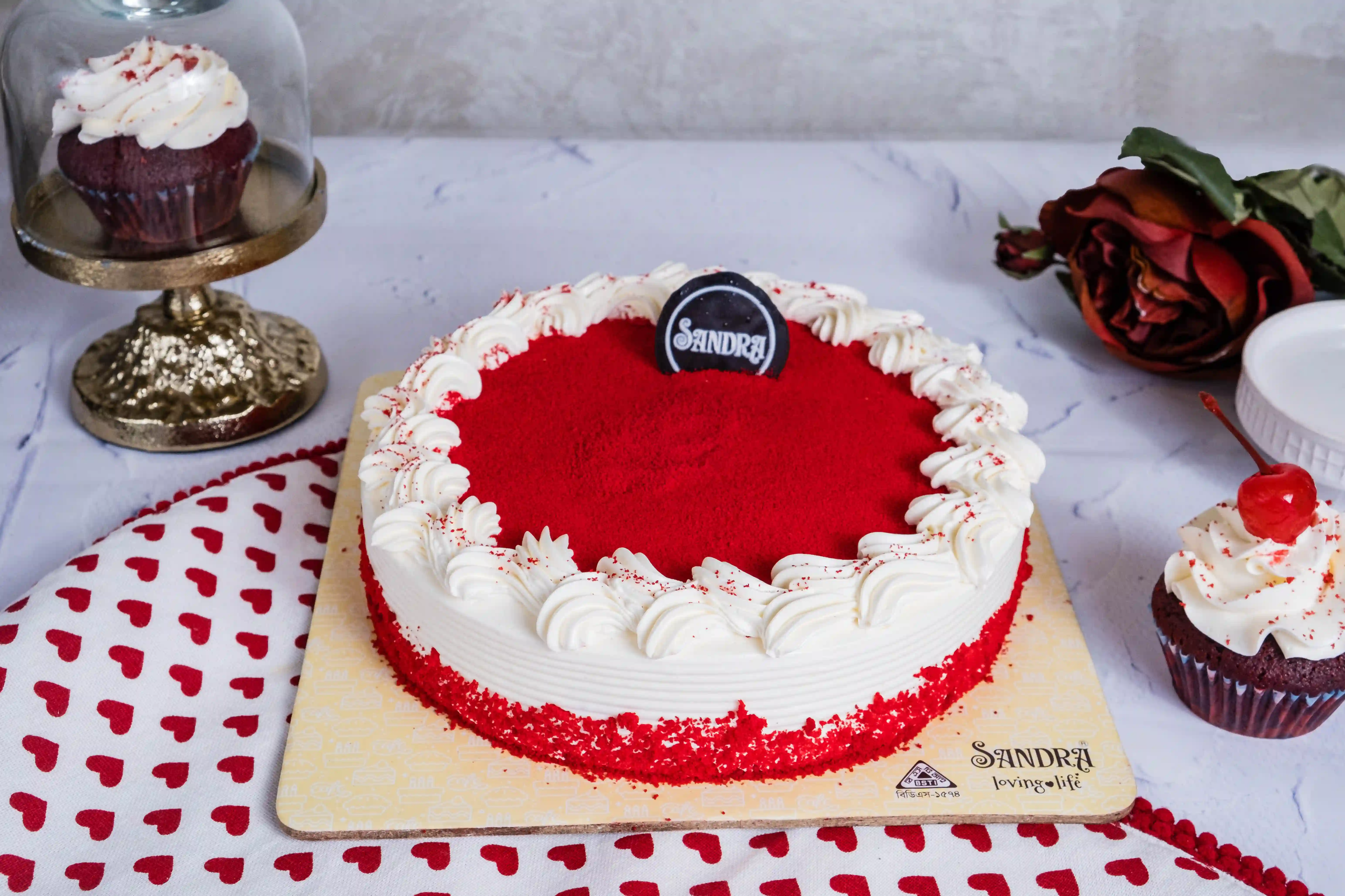 Redvelvet Cake 500gm - Sandra Food Delivery